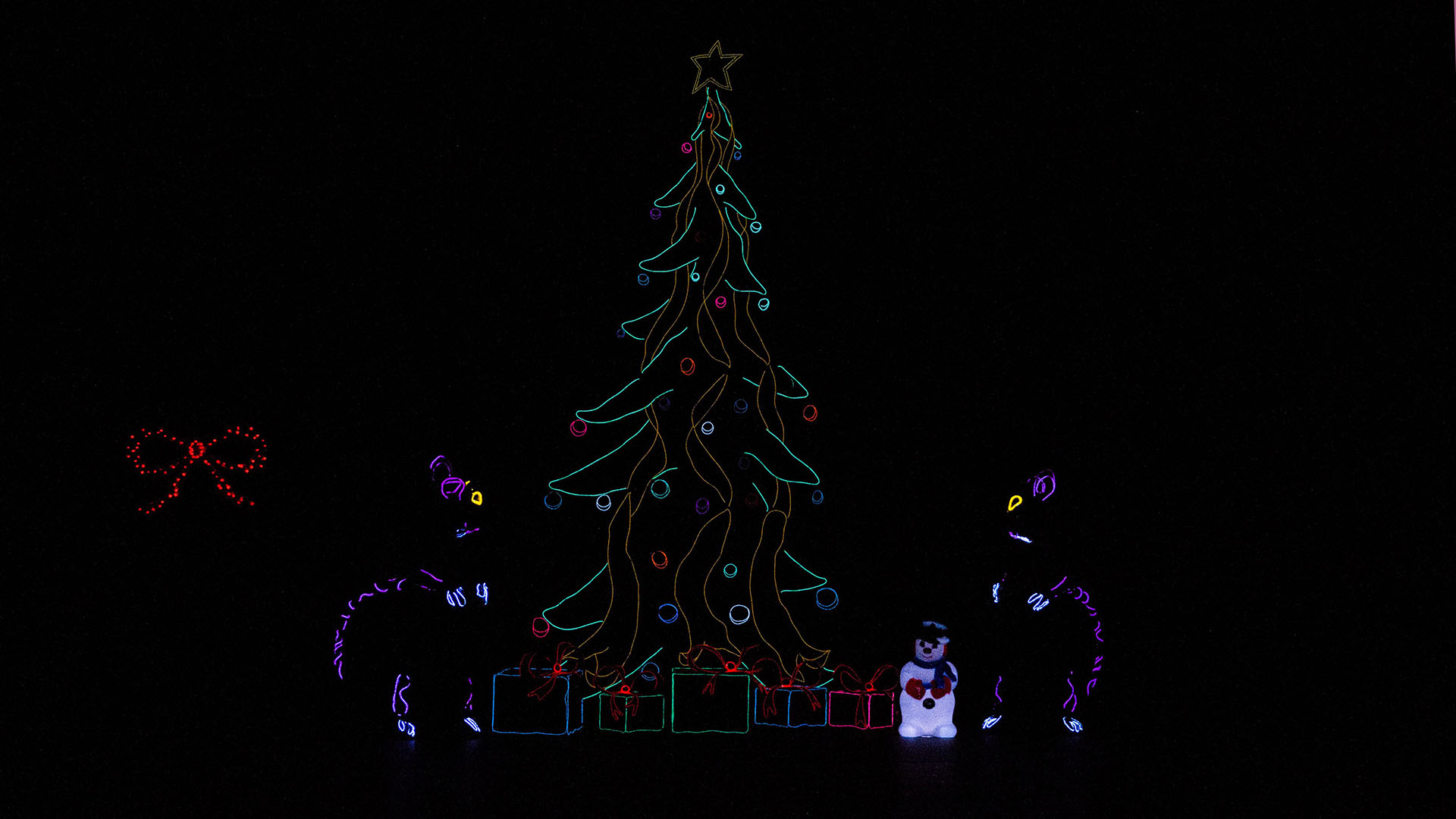 Lightwire Theater: A Very Electric Christmas - Overture