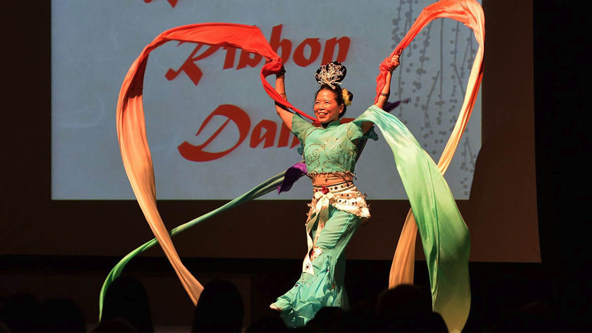 Kids in the Rotunda - Overture